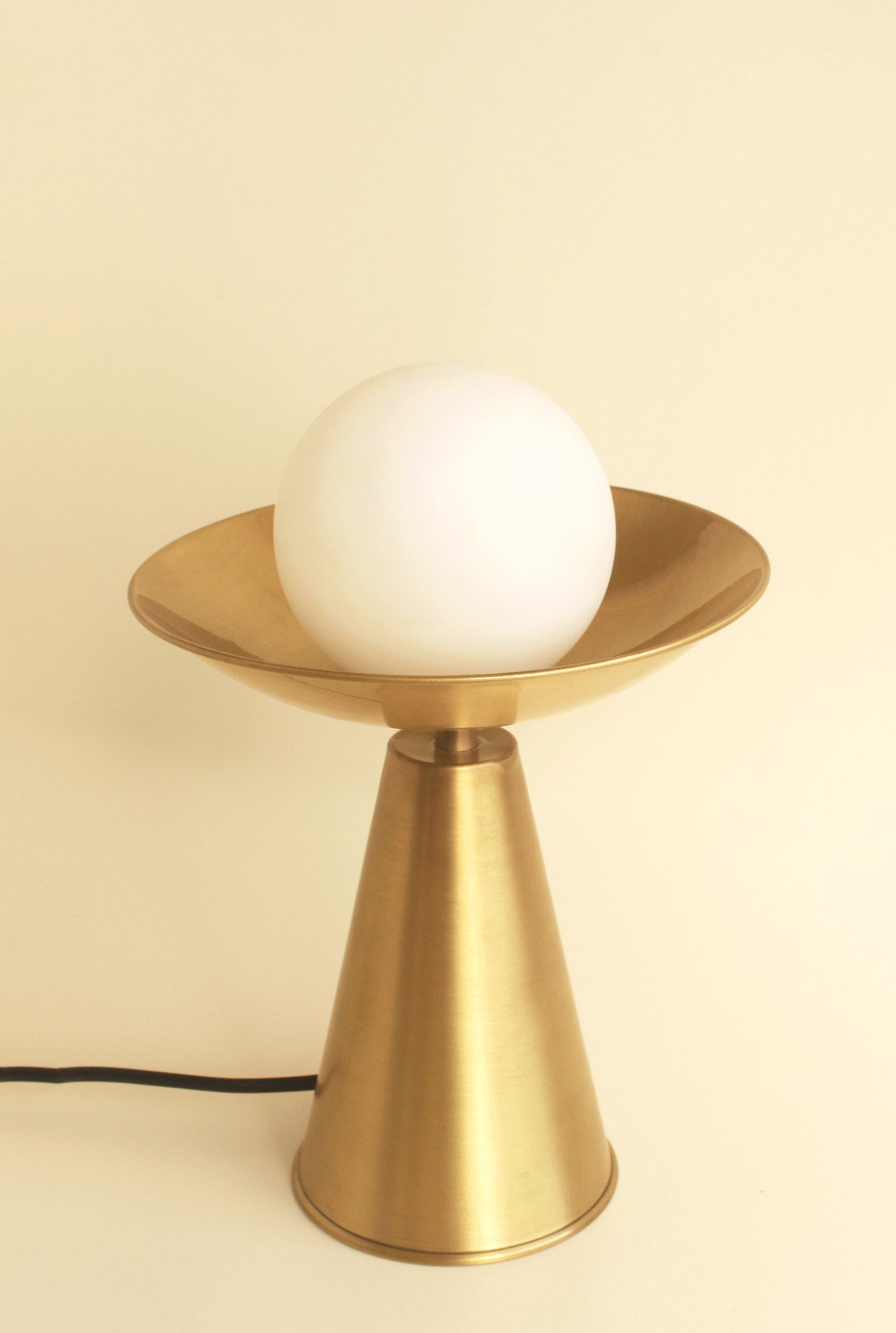 Ignis Table Lamp – JODI