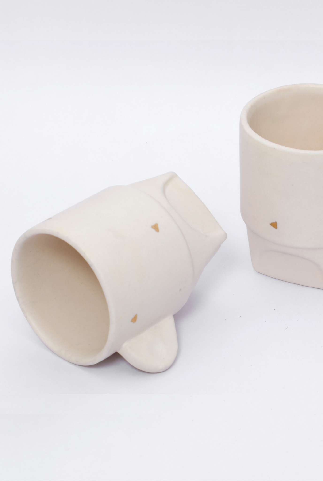 MODERNIST IVORY ^ D – JODI